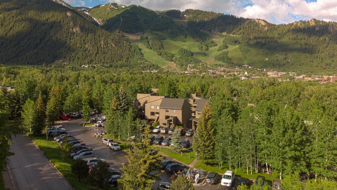Aspen, Colorado Apartments | Centennial Apartments | Home